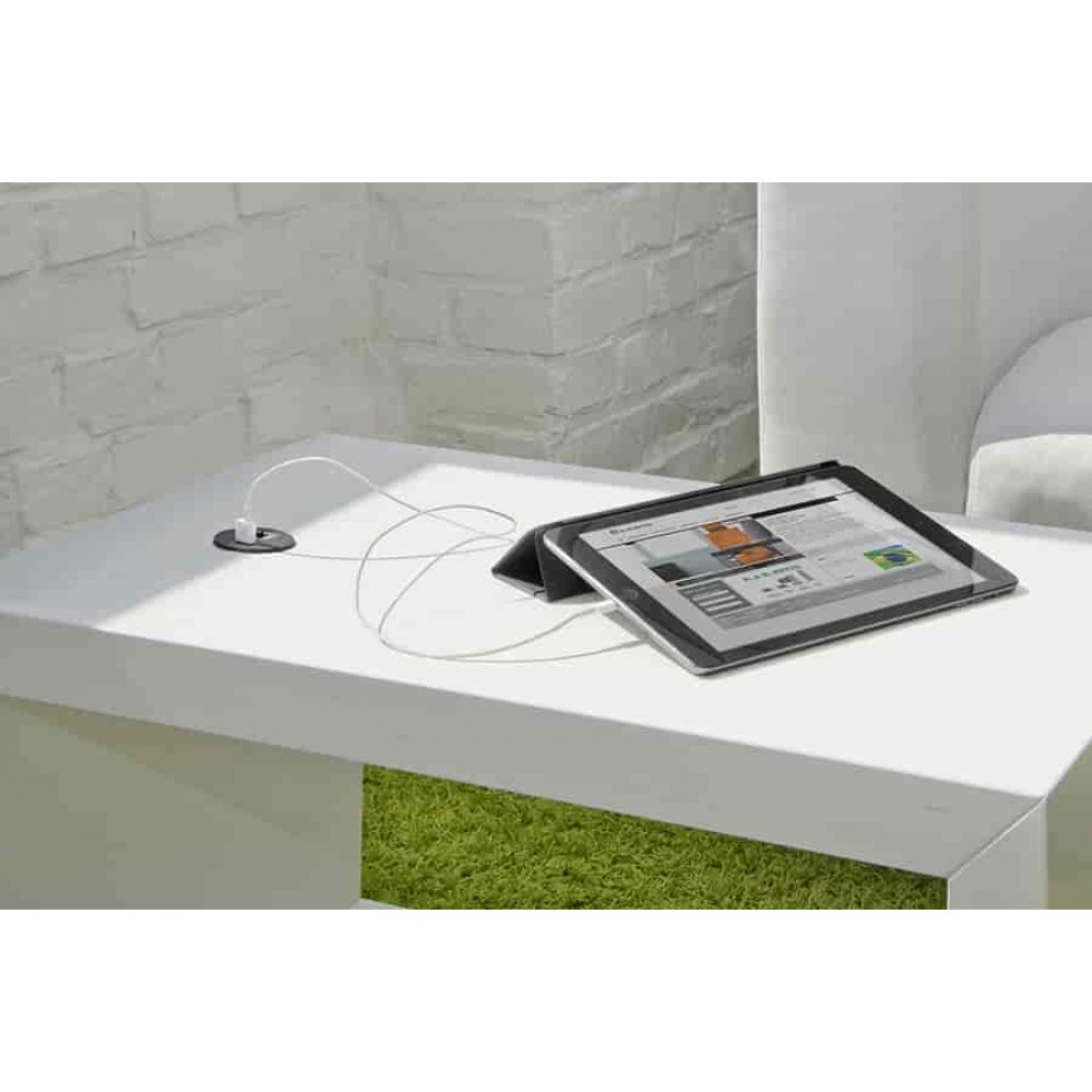 NETBOX Spot - Compact Cable Management Solutio